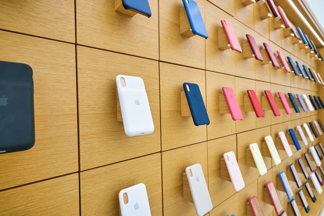 Tampilan iPhone Makin Keren dengan 10 Aksesori Terlaris di Shopee